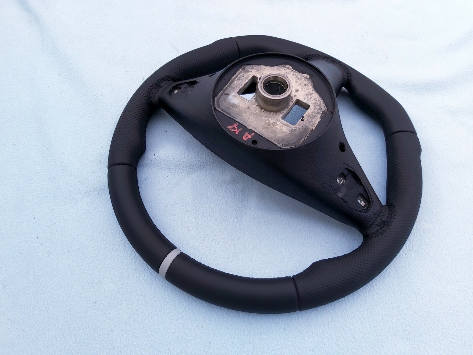 MERCEDES-BENZ W204 STEERING WHEEL, FLAT BOTTOM, ERGONOMIC INLAYS, NEW ...