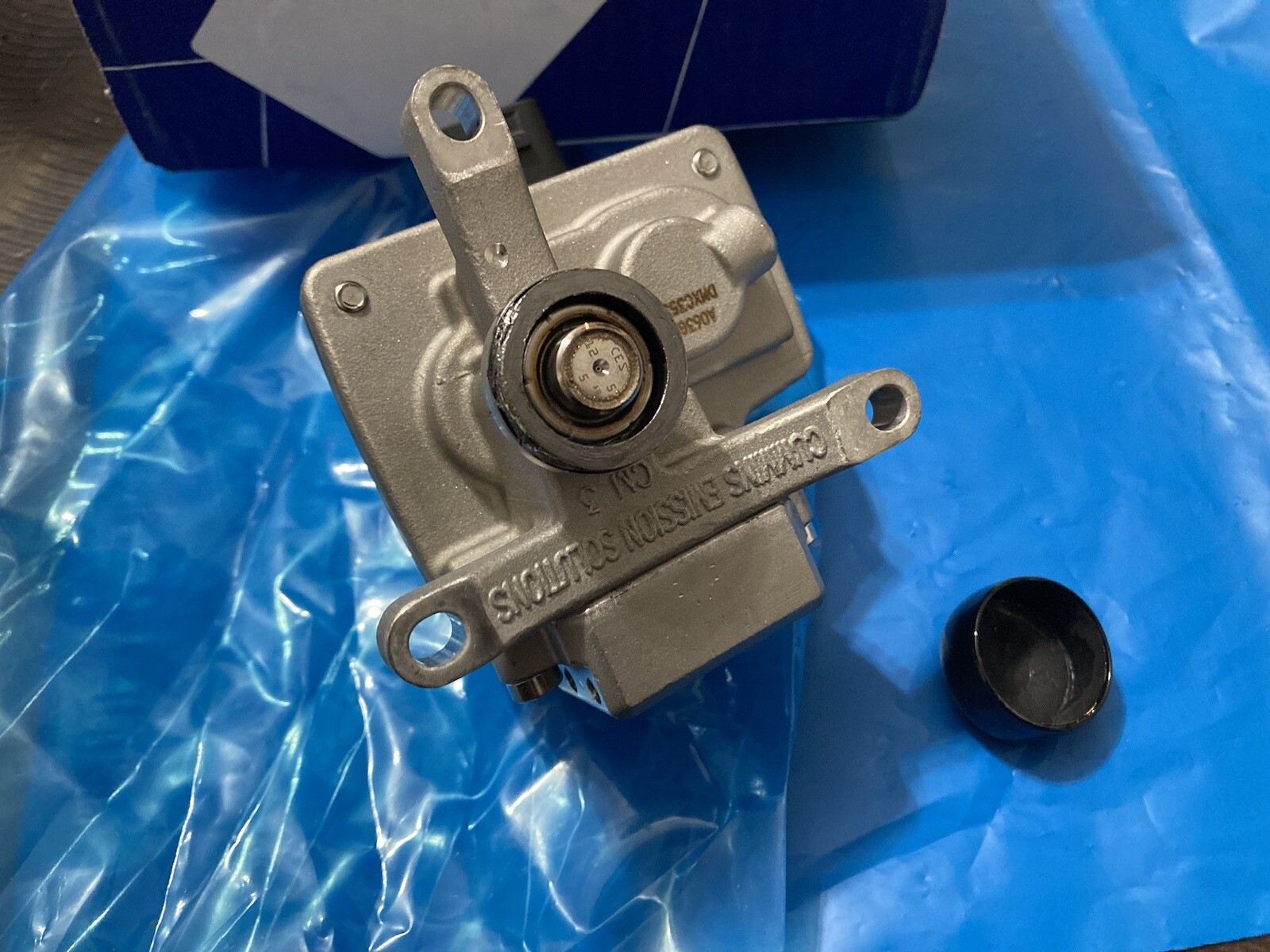 Paccar 2272104 Def Doser With Gasket | eBay