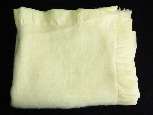 No Brand VTG Acrylic Yellow Fleece Wide Nylon Edge Binding Thermal Baby ...