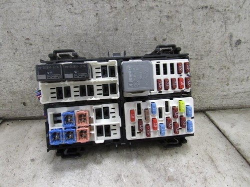 2019 FORD FIESTA Cabin Fuse Box | eBay