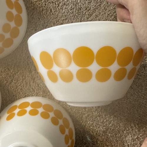Vintage Charm Inspired by Pyrex Mixing Bowl Yellow Polka Dots 6 Cup / 1 ...