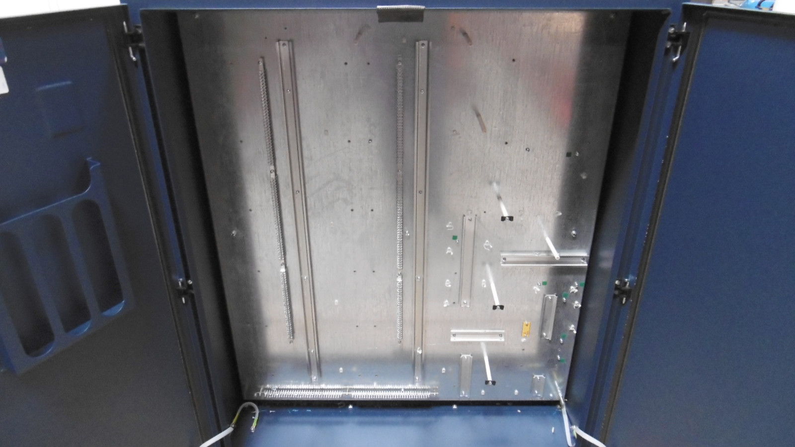 Truelec Leergehäuse Schaltschrank C2FS08 STD XXX 002 | L=121cm,B=100cm ...