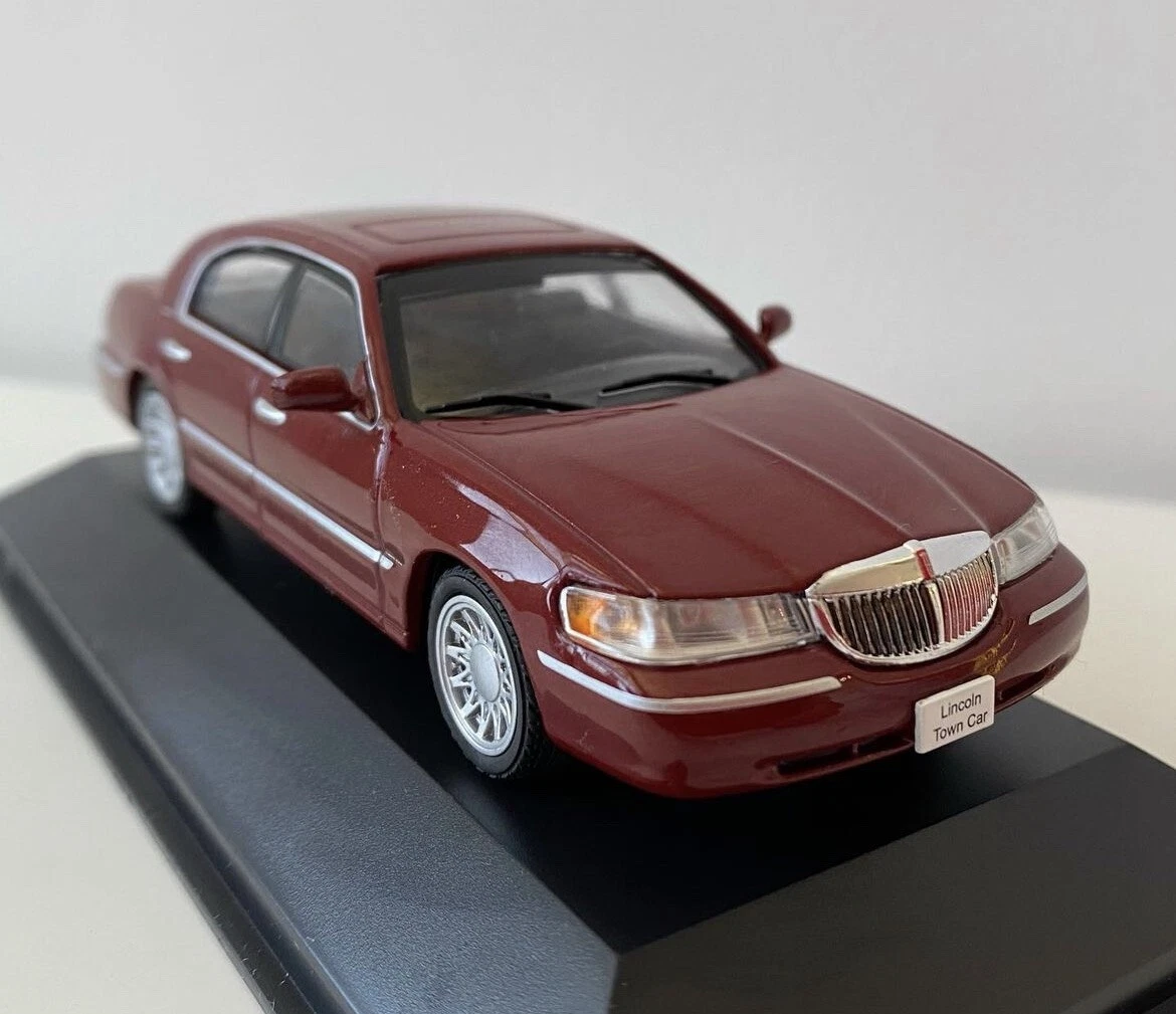Lincoln Town Car 2000