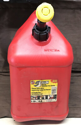 Oil & Gas - Blitz 5 Gallon Gas Can