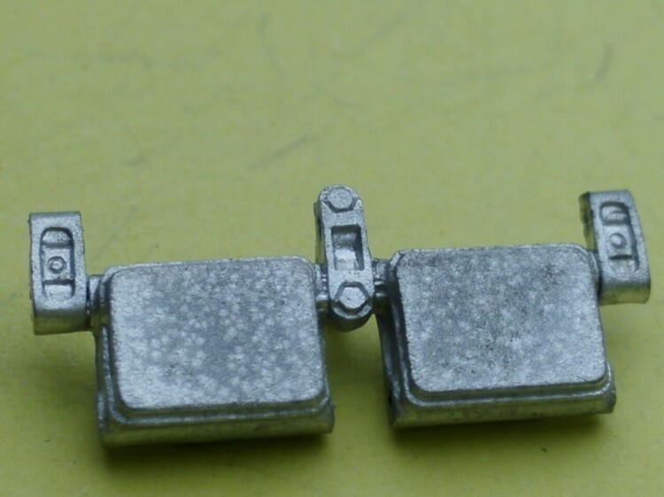 R-Model 1/35 35132C Metal Track and Metal Pin For U S M1A1/A2 Abrams ...