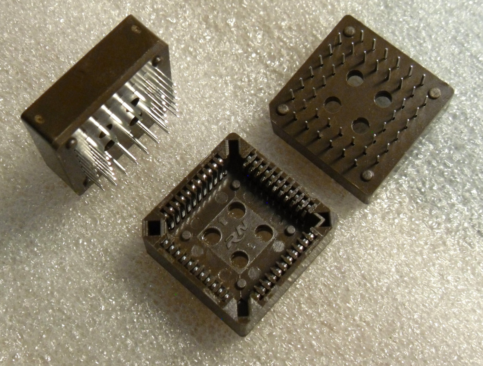 44 Pin PLCC Socket - Robinson Nugent - Through Hole - NEW PLCC44 | eBay