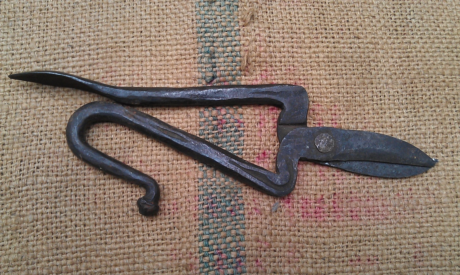 ANTIQUE HUGE WROUGHT IRON TIN SCISSORS SHEARS | eBay