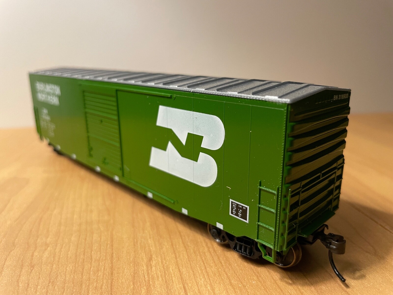 345 - Lot of 2 - HO Scale LBF Company Burlington Northern Box Cars ...