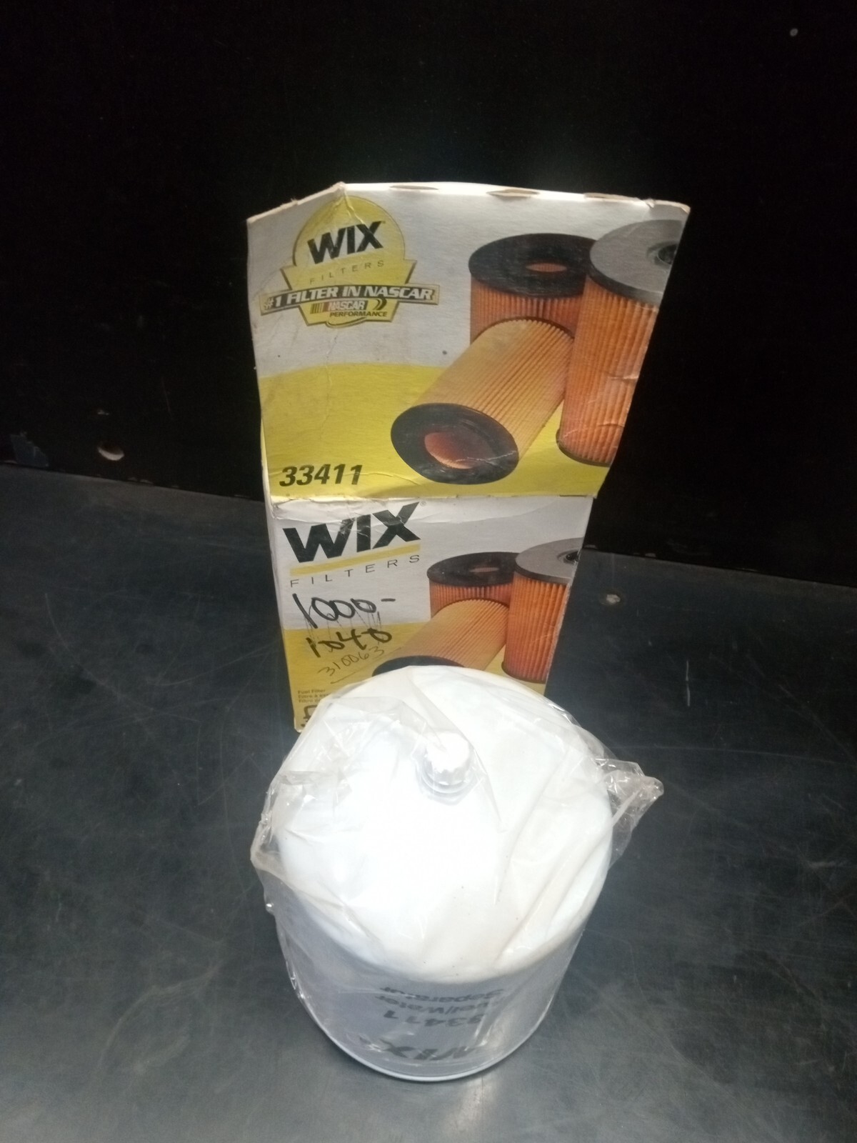 WIX 33411 - Fuel filter cross reference