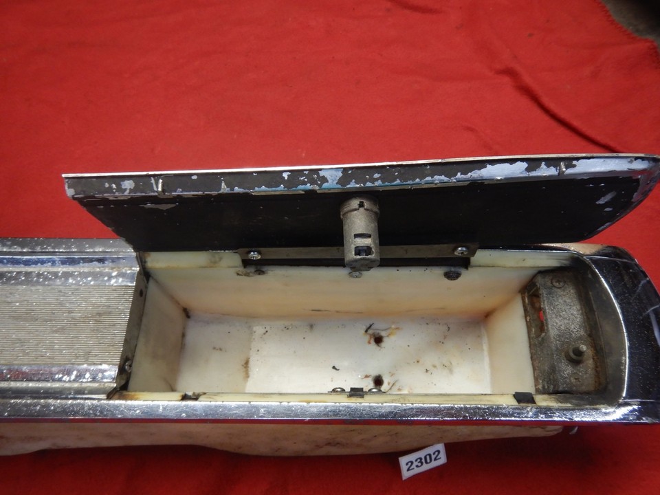 64 65 OLDSMOBILE CUTLASS 442 AUTOMATIC TRANSMISSION CENTER CONSOLE 1965 ...
