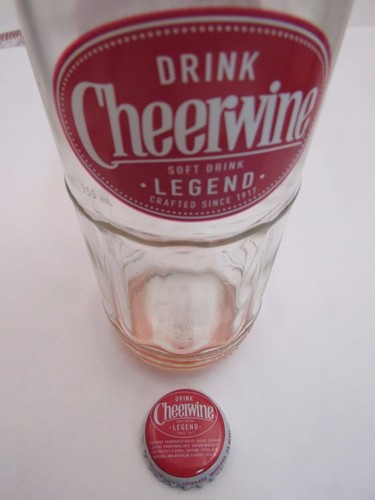 Bière Bouteille Casquette : Caroline Boisson Corps Cheerwine Soda ...