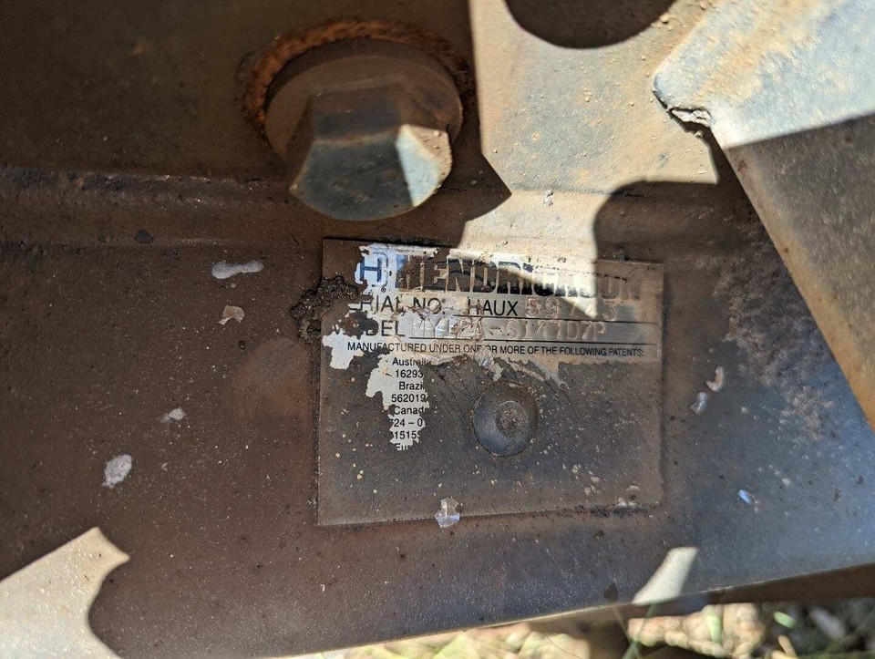 Hendrickson Air Lift Axle Model# MY12A-614TD7P Serial# HAUX59743 Tag ...