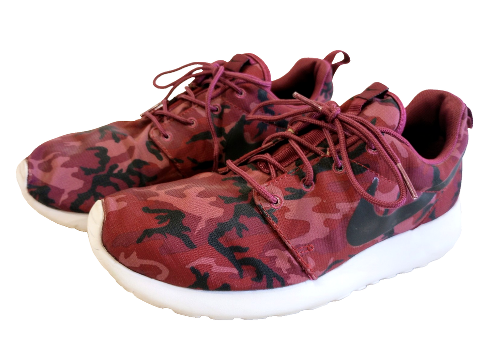 Nike Roshe Run Red Camo Print Men's Camouflage Running Shoes, Sneakers ...