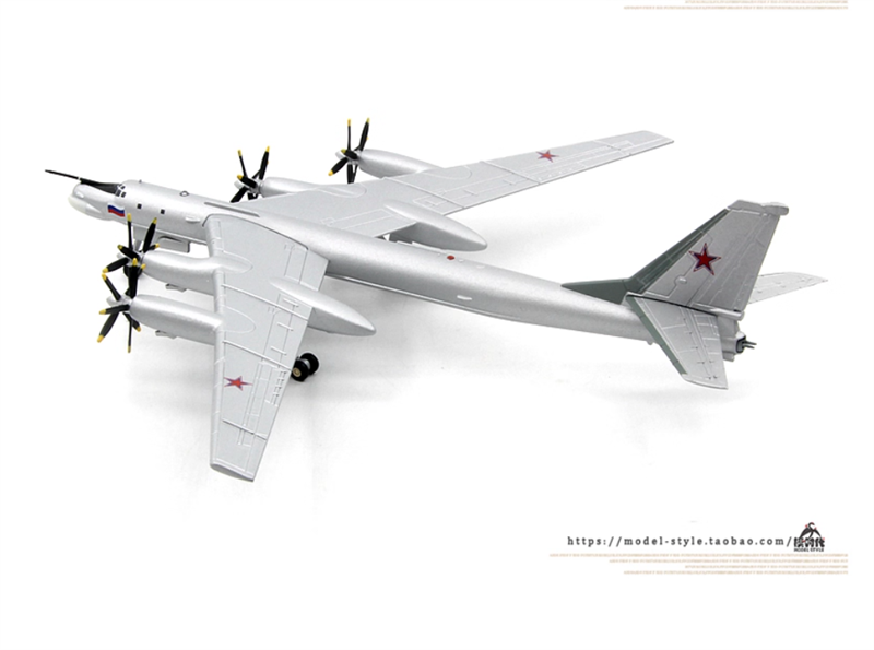 1/200 Scale Aircraft Model AMER Russia Air Force Tu-95 Bear Strategic ...