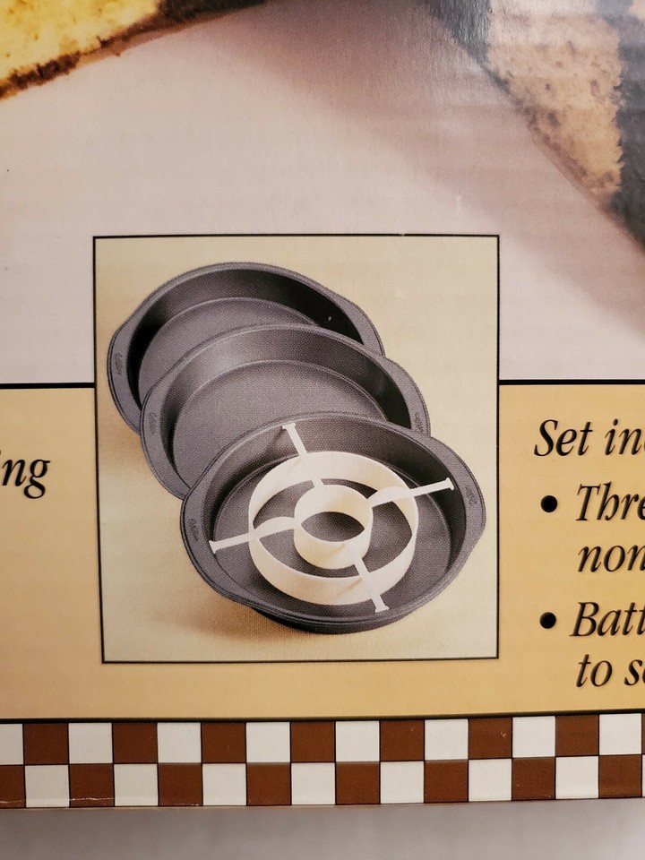 Wilton Round Checkerboard Cake Pan Set New | eBay
