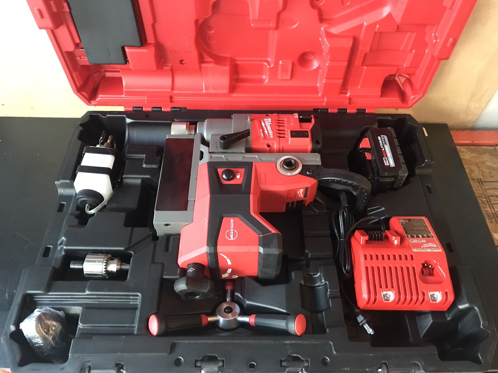 MILWAUKEE M18 FUEL 1-1/2” LINEMAN MAGNETIC DRILL KIT 2788-22HD | eBay