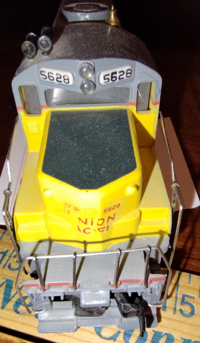 Vintage TYCO/ ManatuaUnion Pacific #5628 HO Scale Train Locomotive ...