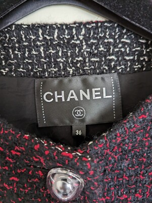 CHANEL Fall 2017 Runway Two Tone Classic Tweed Jacket With CHANEL Fall 2017 Runway Two Tone Classic Tweed Jacket With