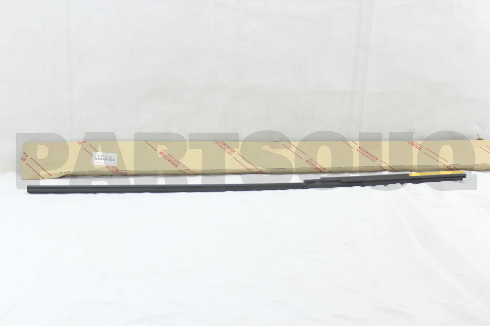 7554342010 Genuine Toyota MOULDING, WINDSHIELD, OUTSIDE NO.2 RH 75543 ...