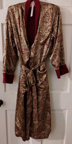 Vintage Victoria's Secret Satin Multicolor Paisley Satin Fleece Lined ...