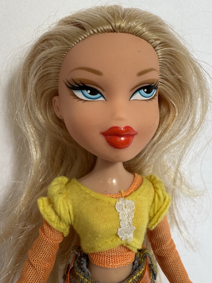 Bratz ICandy Cloe Doll Blue Eyes Blonde Hair Orange Legs I Candy 2005 ...