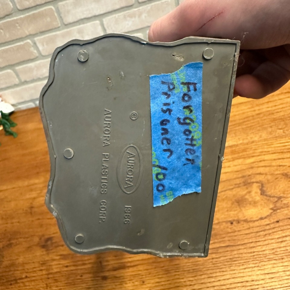 Vintage 1966 Aurora The Forgotten Prisoner Plastic 9" Figure Model Kit ...