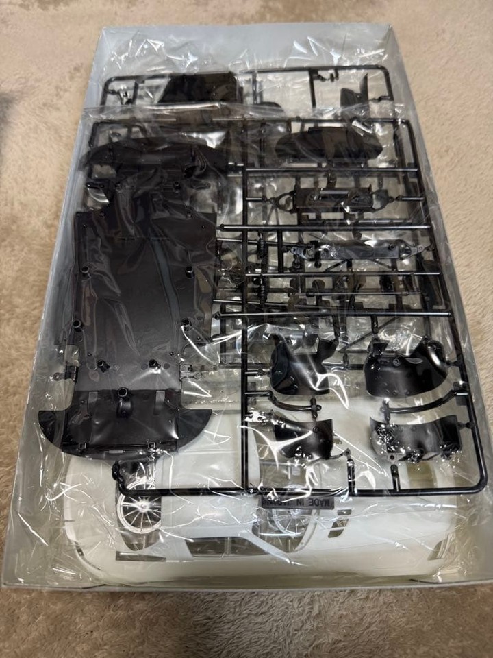 Fujimi 1/24 Good Smile Hatsune Miku SLS 2015 SUPER GT Opening & Final ...