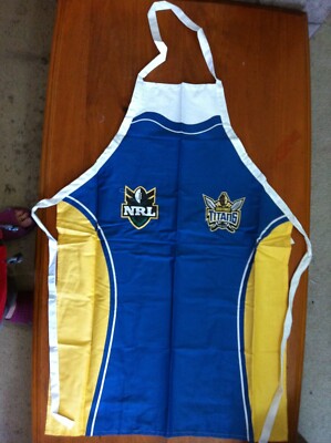NRL GOLD COAST TITANS BBQ APRON STUBBY HOLDER AND VELOUR BAR RUNNER ...