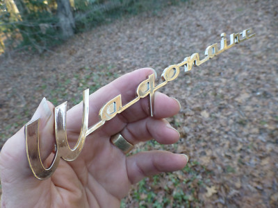 Studebaker Wagonaire Station Wagon Gold Tailgate script emblem badge 10 ...