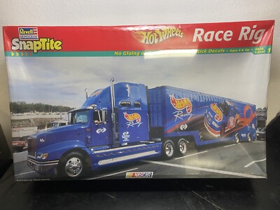 Revell Monogram 1:32 Snaptite Hot Wheels Race Rig Skill Level 1 1997 ...