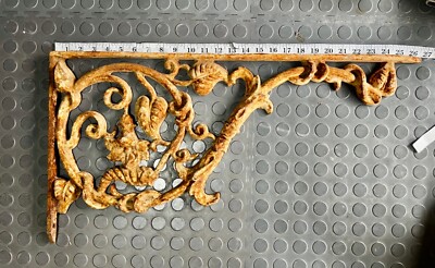 Hooks & Brackets - Cast Iron Corner