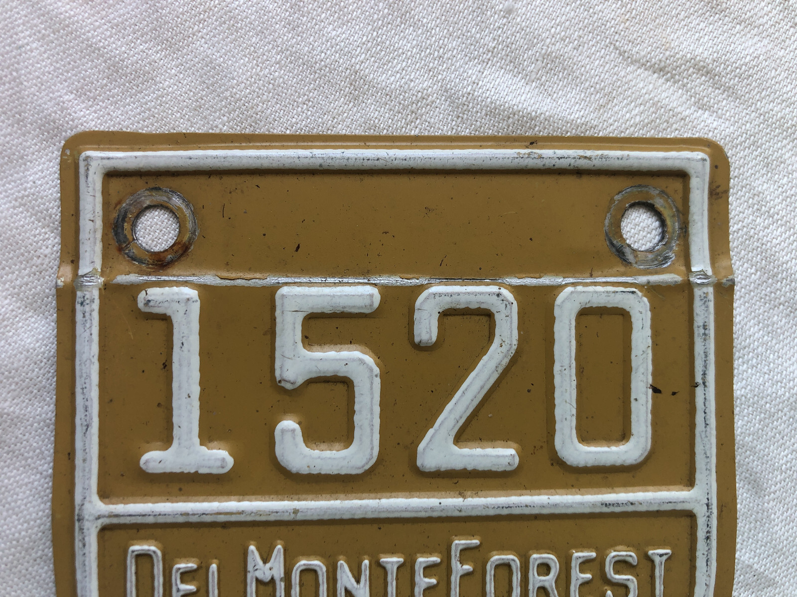 1982 Del Monte Forest - Pebble Beach Auto Car License Plate Gate Badge ...