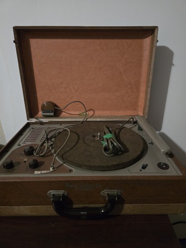 Wilcox-Gay Portable Radio Recordette Turntable Vintage | eBay