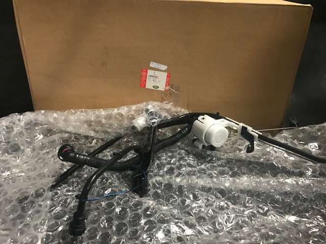 Genuine Land Rover Range 2013 V8 5.0 Liter Fuel Sender Sensor Unit ...