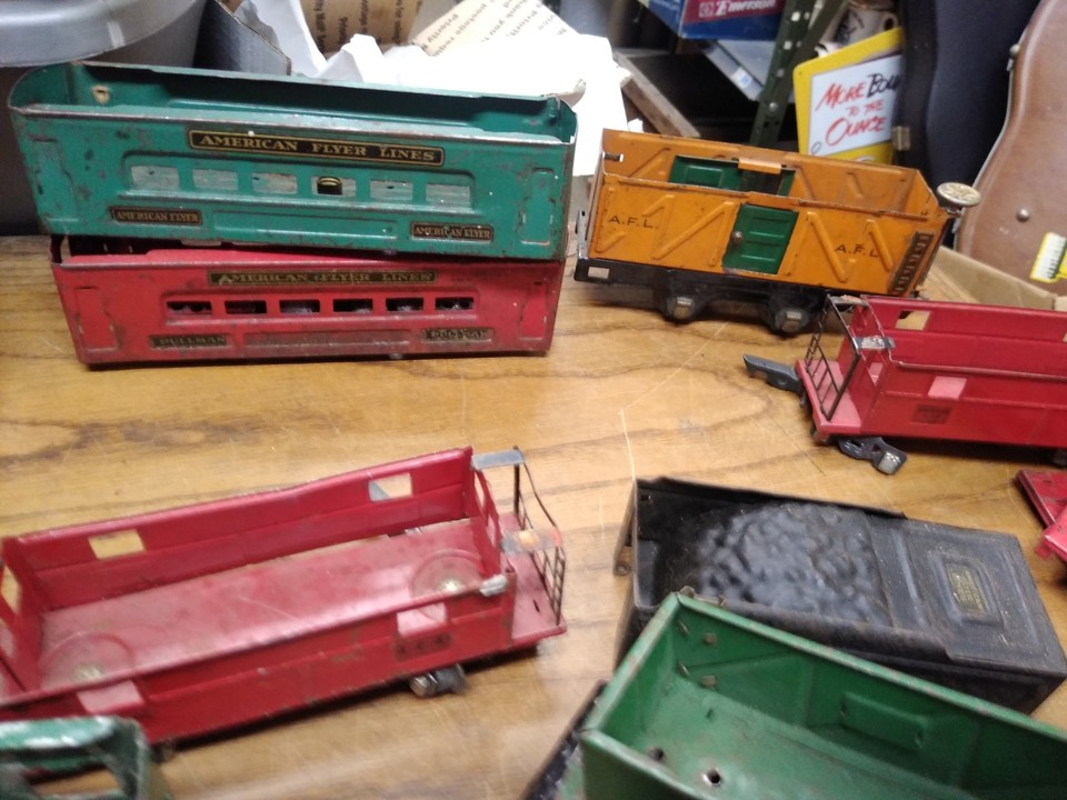 Vtg HUGE American Flyer Train Car Parts Lot Pre War Freight Tanker ...