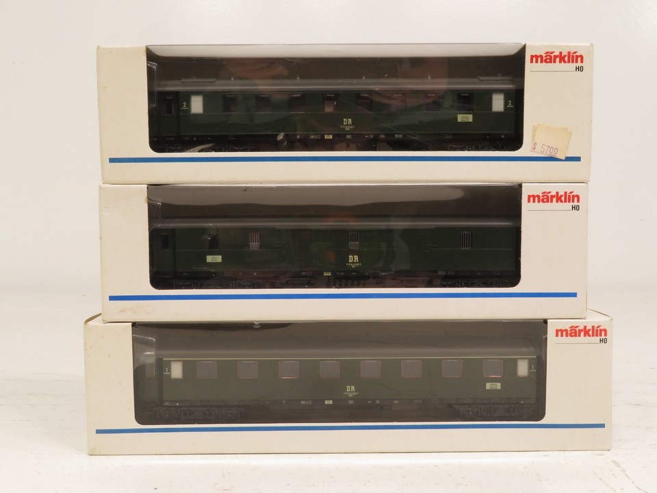 Marklin 4375 4376 4379 HO Lot of 3 Passenger Cars LN 12395 | eBay