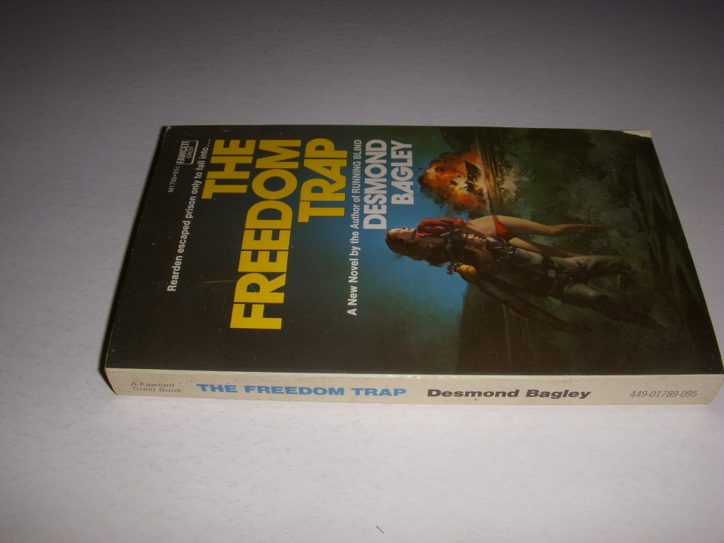 THE FREEDOM TRAP by DESMOND BAGLEY, Fawcett Crest Book, 1973, Vintage ...