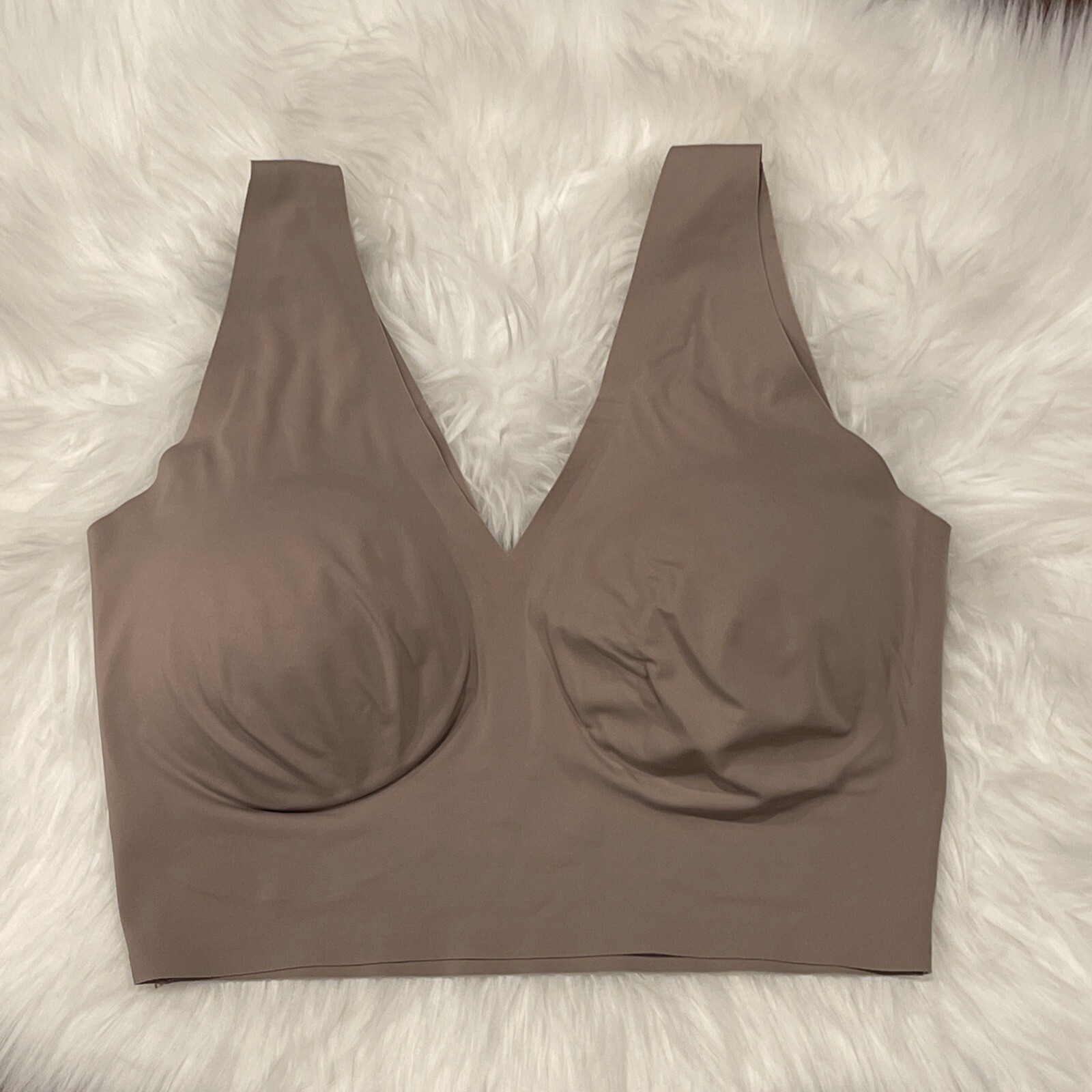 NEW TRUE &CO 16802 True Body V-Neck Wireless BRA Size S Mink $49 | eBay