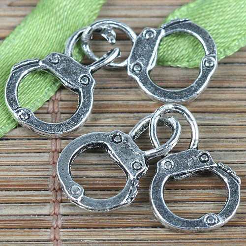 1000pcs 31.5*11.3mm Tibetan Silver color handcuffs design charms EF0337 ...