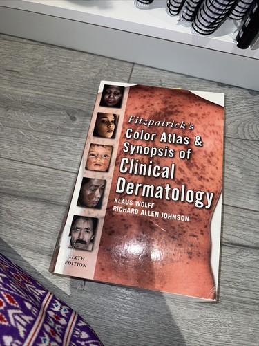 Fitzpatrick's Color Atlas and Synopsis of Clinical Dermatology: Sixth ...