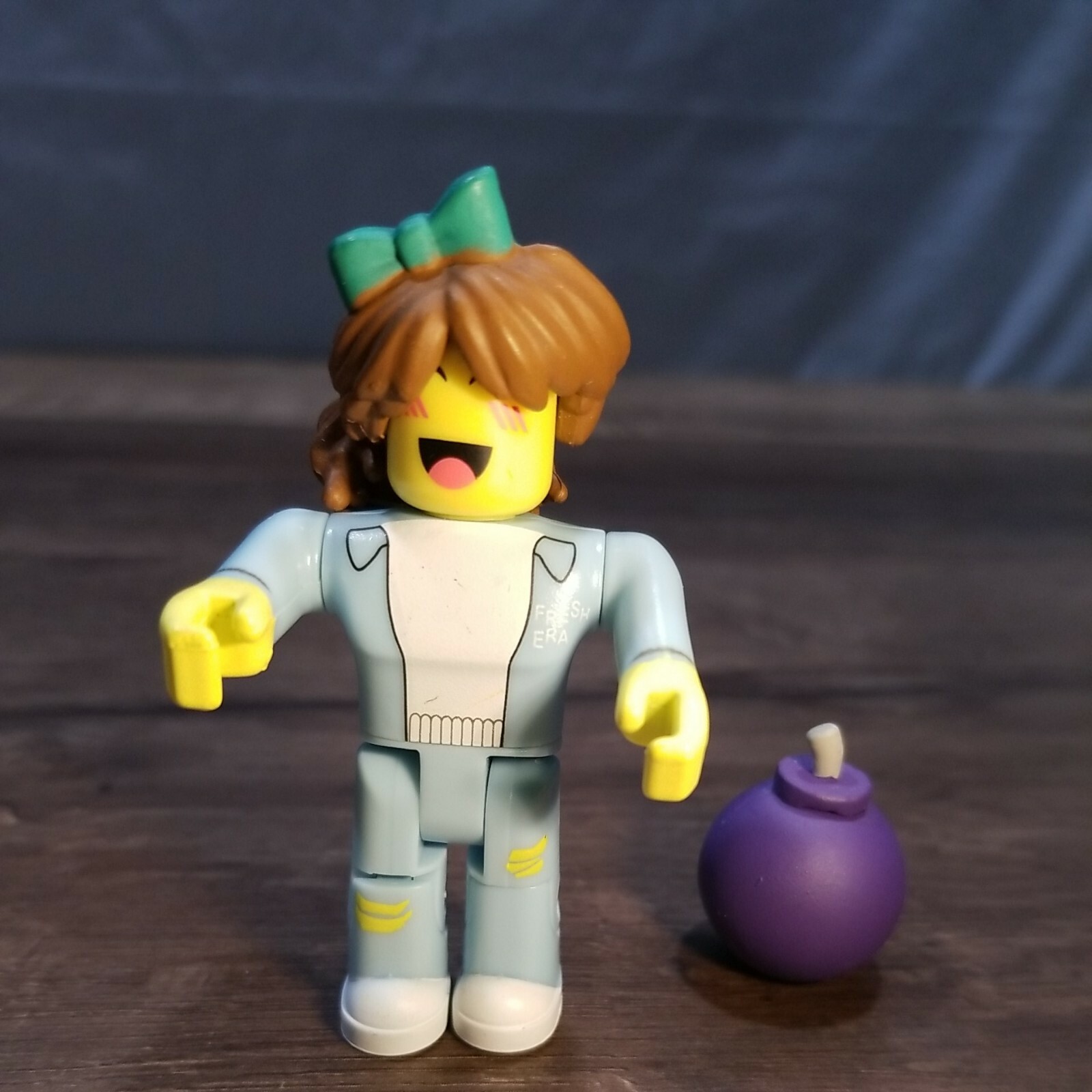 Roblox Series 1 Super Bomb Survival Shop Girl Celebrity Collection no ...