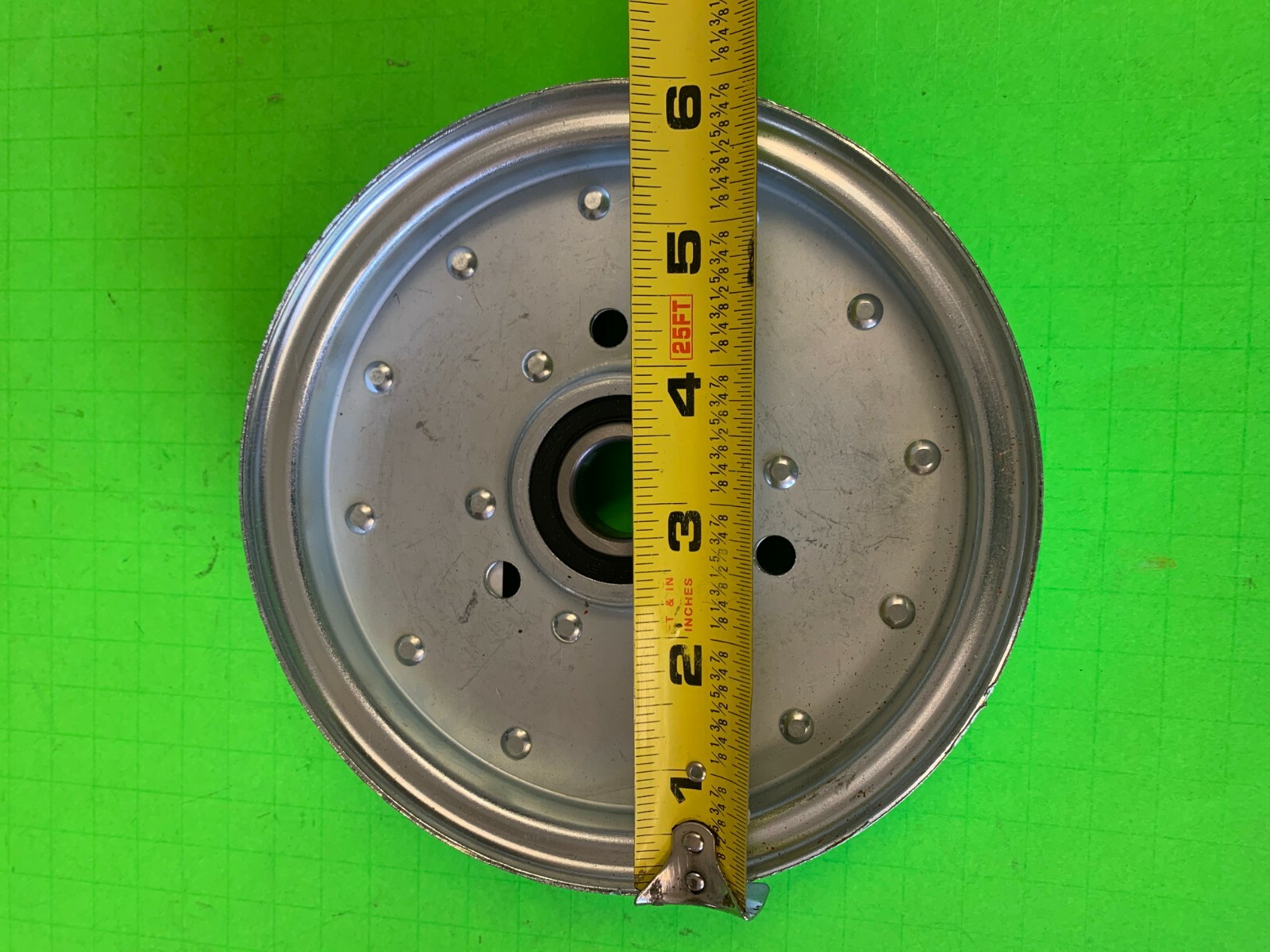 5BP0008561 Idler Frontier/John Deere GM1048E,GM1060E,GM1072E grooming ...