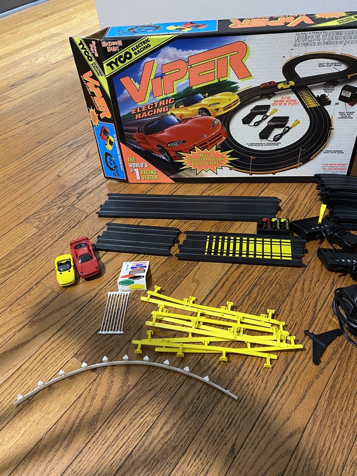 1997 TYCO VIPER Electric Racing Set W/ Box & 2 Slot Cars Read | eBay