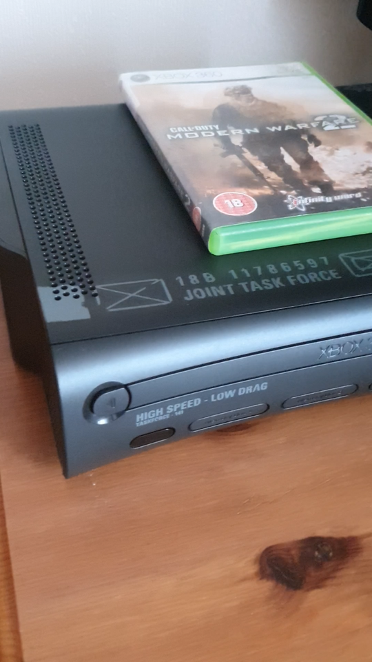 250GB Microsoft Xbox 360 Limited Edition Modern Warfare 2 MW2 Console ...