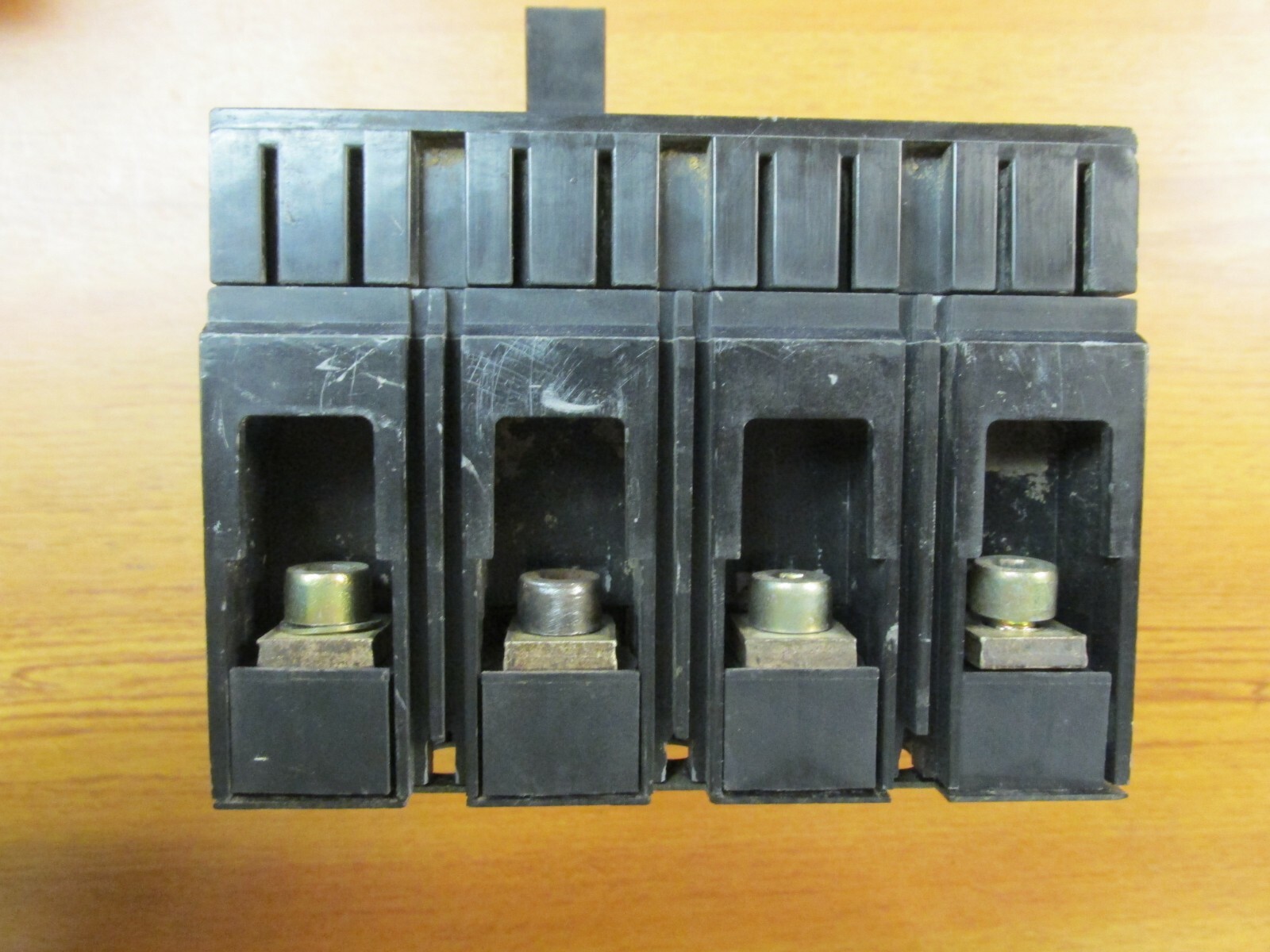 ABB SACE SN 250 Circuit Breaker 250A, 690V .. UD-44 | eBay