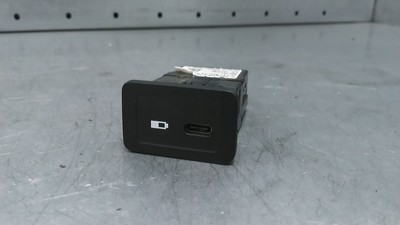 PORT AUX / USB Sprinter 5t (907.6) 2020 A2478200401/A2478207802 ...