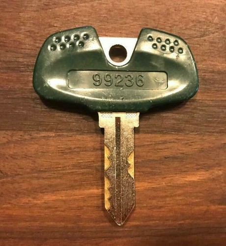 OEM PACHISLO SLOT MACHINE ARUZE DOOR KEY # 99236 | eBay
