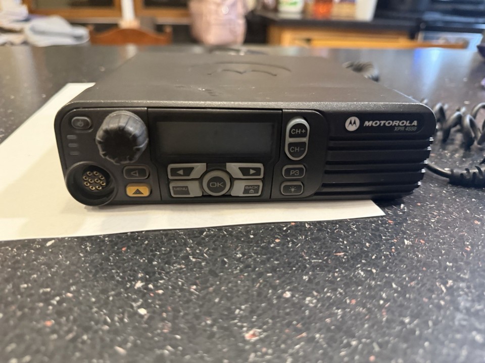 Motorola Xpr4550 VHF TWO WAY MOBILE RADIO 136-174MHZ MOTOTRBO DMR XPR ...