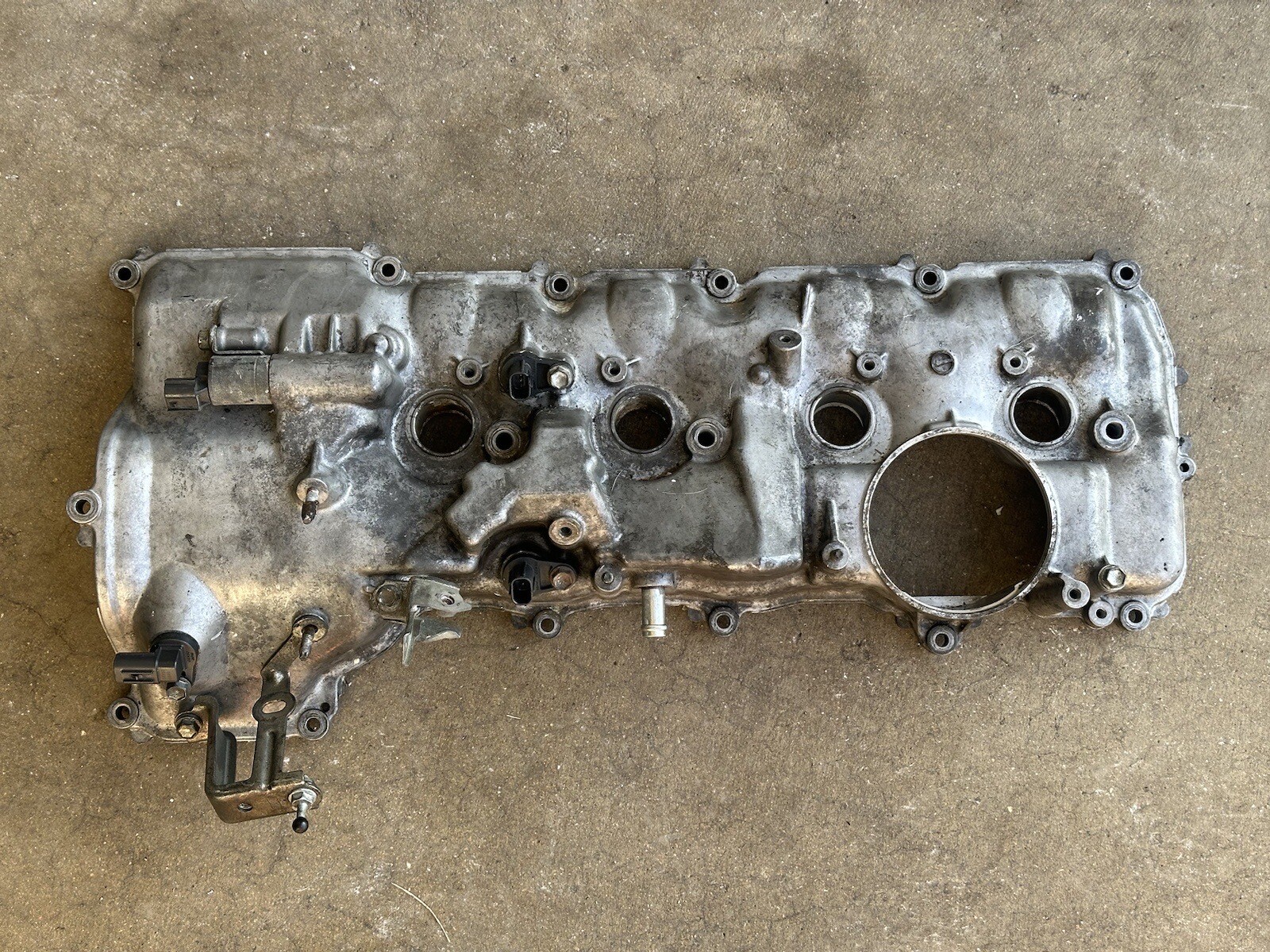 08-16 Lexus LS600 5.0L / 07-17 LS460 4.6L 08-14 ISF Right Side Valve ...