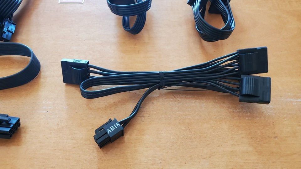 NEW Seasonic Badge Modular Cable Kit 2 SATA 1 Molex 2 PCIe (6+2) 1 CPU ...